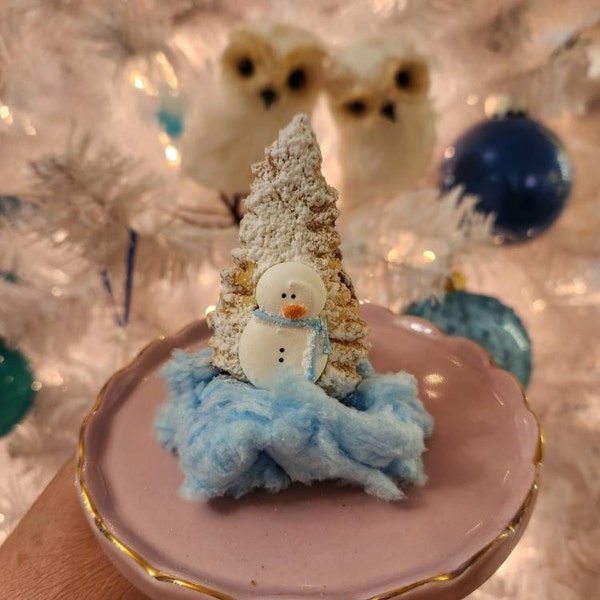 Made to Order | 1 Dozen Royal Icing Snowmen | 1 Inch | Cupcake Toppers ...