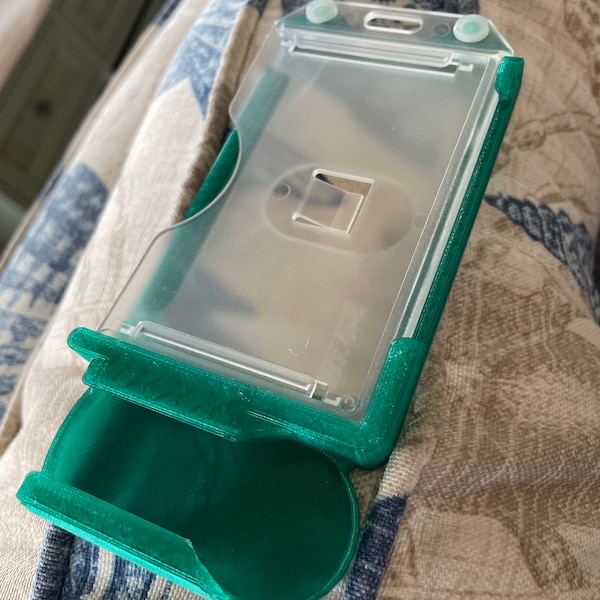 Side Slide Full View - Token and Badge Holder - up to 3 Tokens and 3 ...