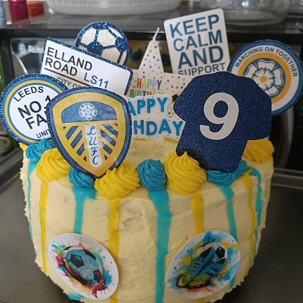 Luxury Everton Inspired Cupcake Toppers With Personalised With Age ...