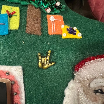 American Sign Language I Love You Lapel Pin ASL Gold or Silver Finish ...