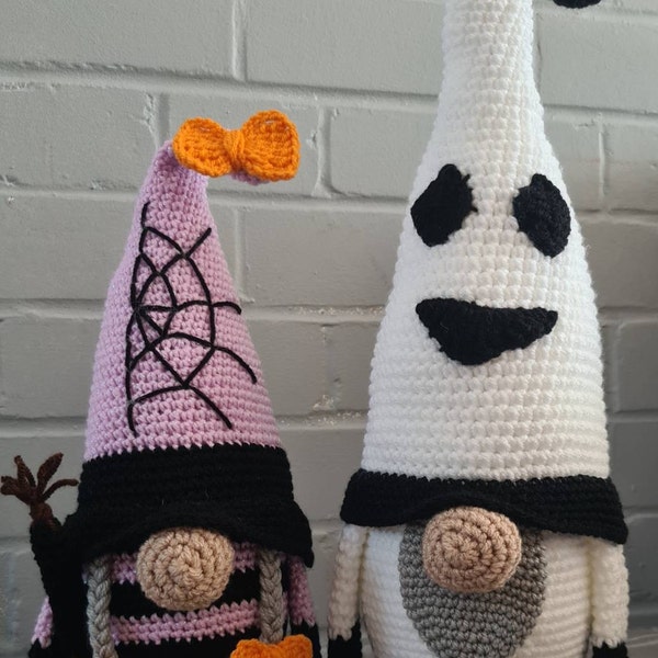 Gnomes: Ghost, Candy Corn, Franke, Witch With a Broom, Witch With an ...