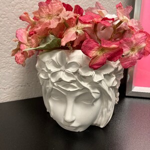 Super Curvy plus-size Goddess Torso Statue Home Décor - Etsy