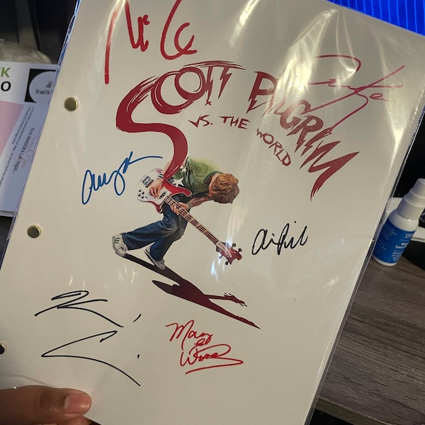 Scott Pilgrim Vs the World Movie Film Script Screenplay Signatures ...