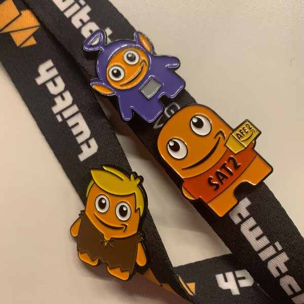 Mama Peccy Off-set Pin (glitter) - Etsy