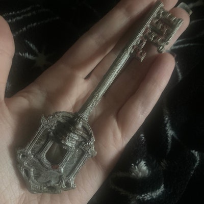 Resident Evil Village Lady Dimitrescu Key 3d Printed Replica - Etsy