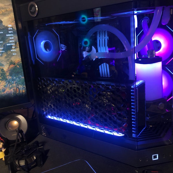Hyte Y60 Custom Vented Side Panel - Etsy