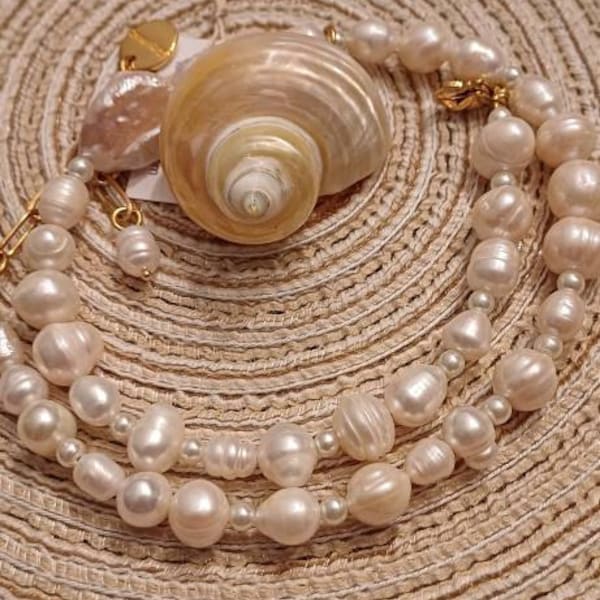 Shell Pendant Necklace, Natural Sea Clam Necklace, Oversized Shell ...