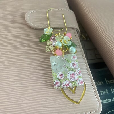 Strawberry Kitty Silicone Beaded Pen, Dangle Charm, Black Ink, Year ...