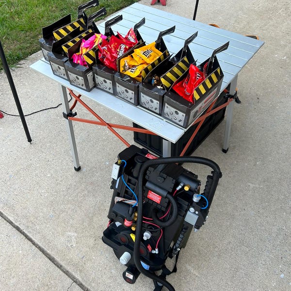 Ghostbusters Ghost Trap Favor Boxes - Set of 8 | Authentic Movie Design ...