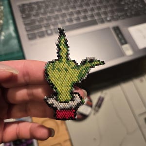 Grinch Bead Pattern, Brick Stitch Pattern for Miyuki Delicas 11/0, Seed ...