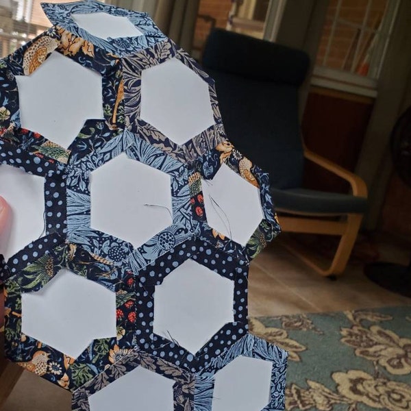 Hive Paper Pieces - 1" HEXAGONS - English Paper Piecing Quilt Hexies ...