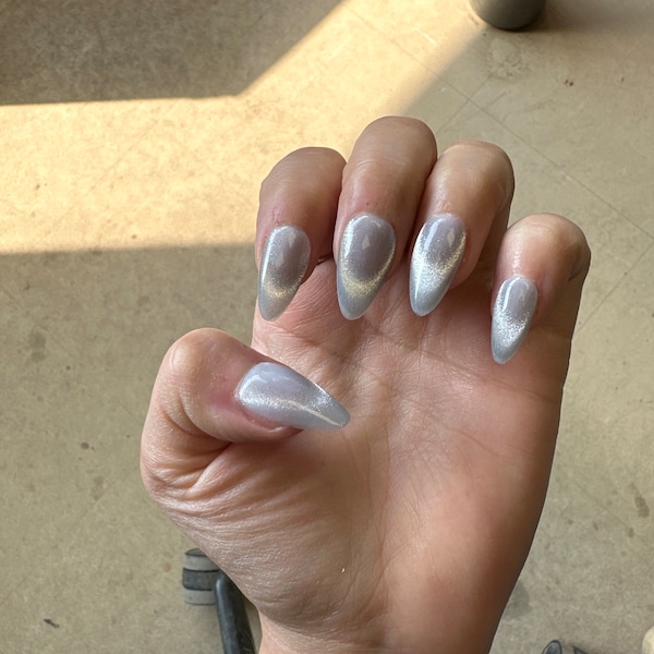 Cat Eye Short Almond Coffin Oval Nail Press On/ False Acrylic Nails ...