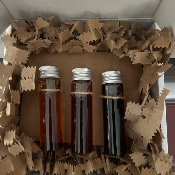 Pure Canadian Maple Syrup in Maple Leaf-shaped Bottle - Artisanal ...