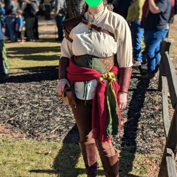 Women's Leather Pauldron: Custom Shoulder Armor, Optional Celtic Knot ...