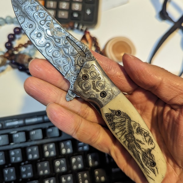 Damascus Folding Knife: Hand-carved Jesus Crucifixion Theme, Brass ...