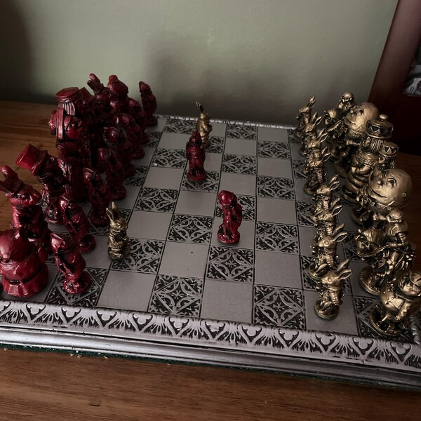 Alice in Wonderland Chess Set - Through the Looking Glass Chess Set ...
