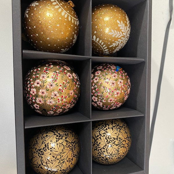 Large Paper Mache Trinket Box Chapeau Handmade Hand Painted Florals ...