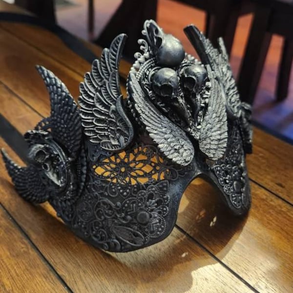 Blind Gothic Masquerade Mask for Him and Her, Filigree Moon Mask ...