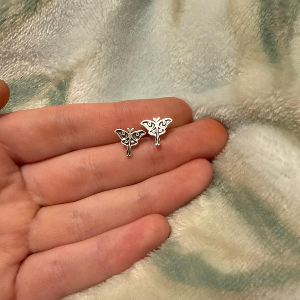 Moth Ring, Sterling Silver Moth Ring, Silver Moth Ring, Large Moth Ring ...