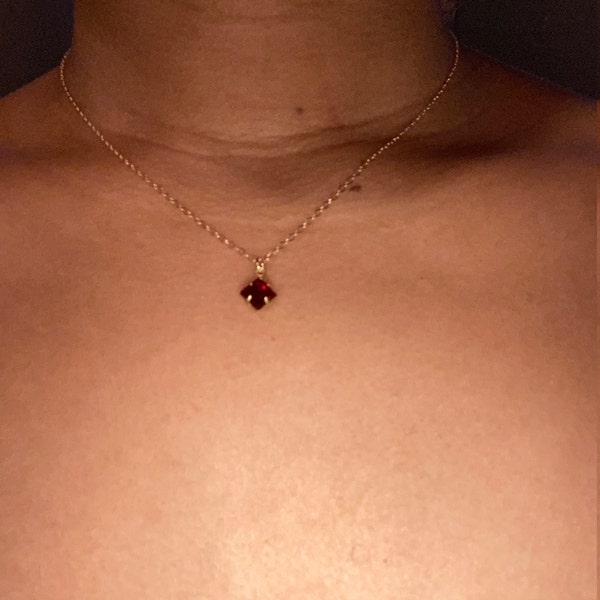 Victorian Floral Locket Necklace, Cute Locket Necklace, Round Gold ...