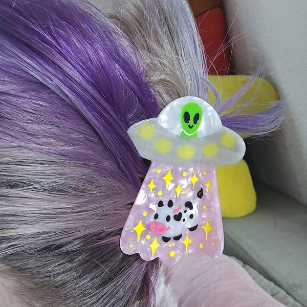 Alien UFO Hair Claw, Cute, Hair Accessories, Sturdy, Colorful, Funny ...