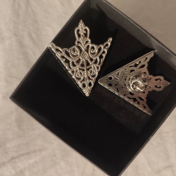 Silver Collar Brooch Lapel Pin | Collar Shirt Pin | Silver Triangle ...