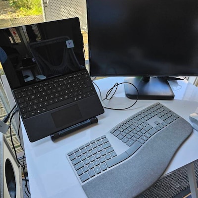 Microsoft Surface Pro Stand: Lift Your Surface With Keyboard Attached ...