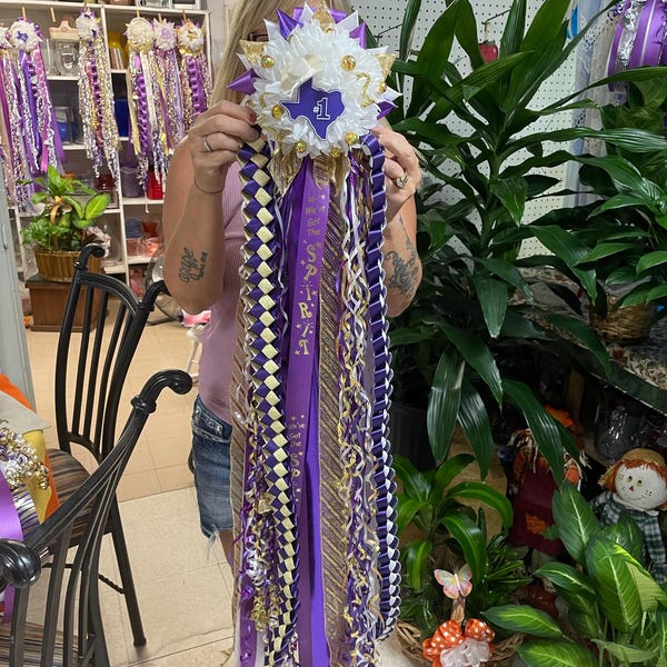 Mobius Braid for Homecoming Mum - Etsy