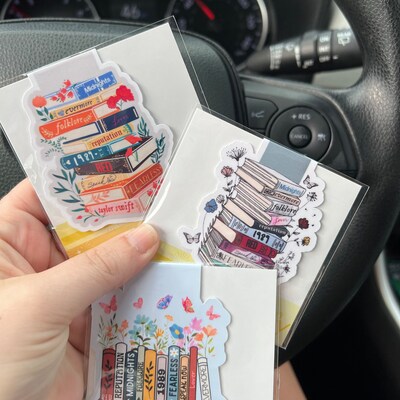 Horror Movies and Chill Sticker for Kindles, E-readers, Bookish Gifts ...