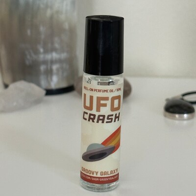 Mothman Enthroned Roll on Perfume Oil / Cryptid Perfume Weird - Etsy