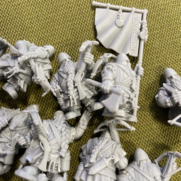 Varleni Hero on Bulltoad - Savage Saurian Miniatures | 28/32mm Scale ...