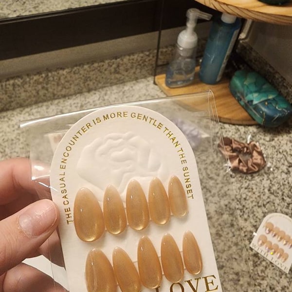 Jelly Shiny Sunset Champagne Galaxy Aurora Cat Eye Press on Nails ...