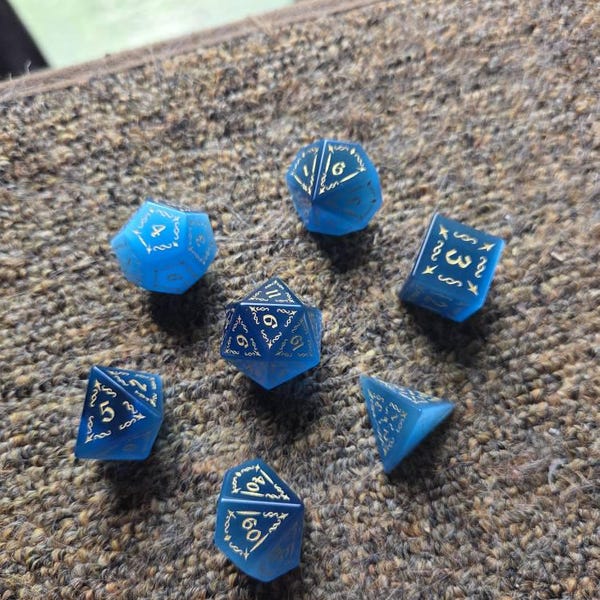 Dwarf Cut Green Gemstone Glass Premium DND Dice Set - Etsy
