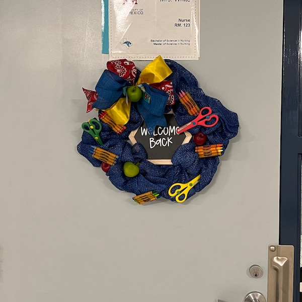 Personalized Wreath for Teacher, Back to School Classroom Decor, World ...