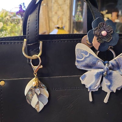Butterfly Lily Purse Charm Crystal Bag Jewelry Purse Dangle Calla Lily ...