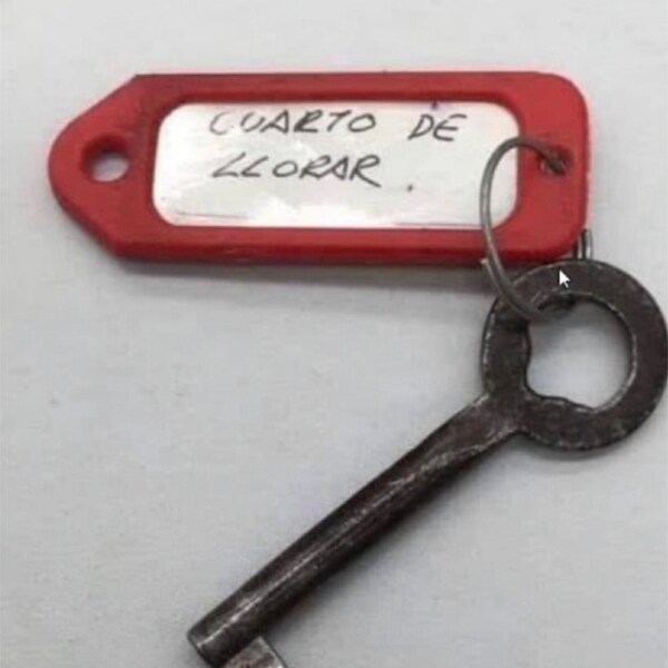 Predator Gauntlet Forearm Bomb Selfdestruction Cummunicator 3D Printed ...