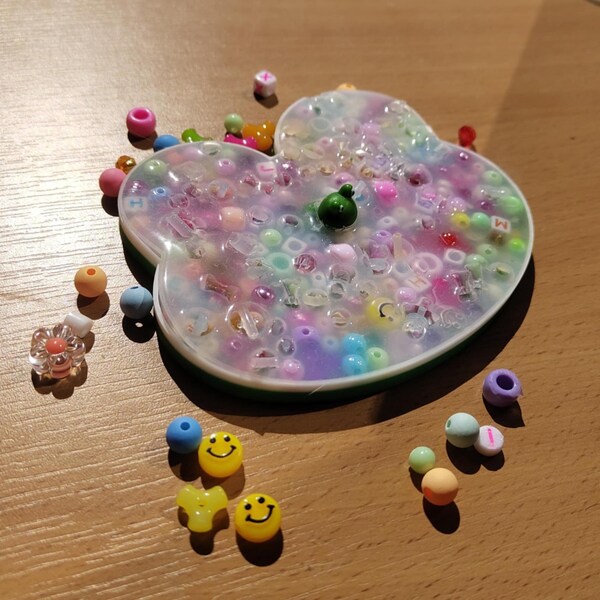 Heart Picky Party Pad™ and Tray - Satisfy Your Urge to Pick, Pop and ...