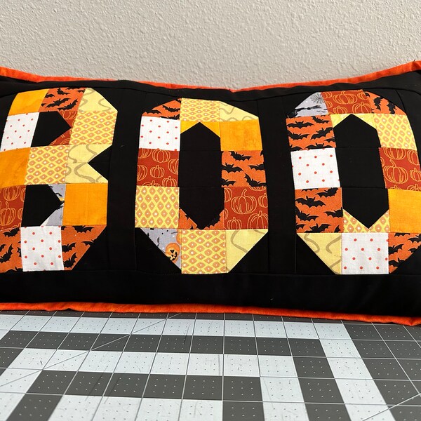 Boo Pillow Sham Pattern PDF by Jen Daly Quilts - Etsy