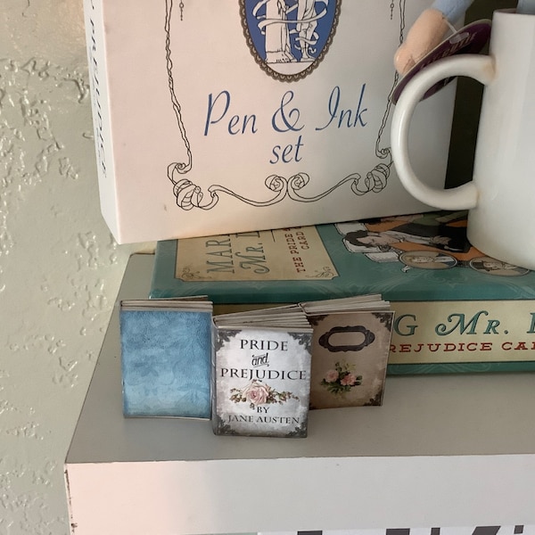 Jane Austen, Mini Books, Pride and Prejudice, Miniature, Junk Journal ...