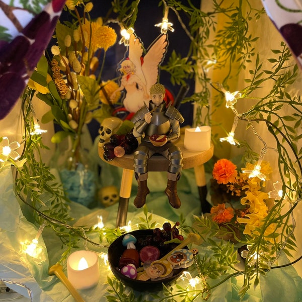 Dungeon Meshi - Farlyn Standee - Etsy