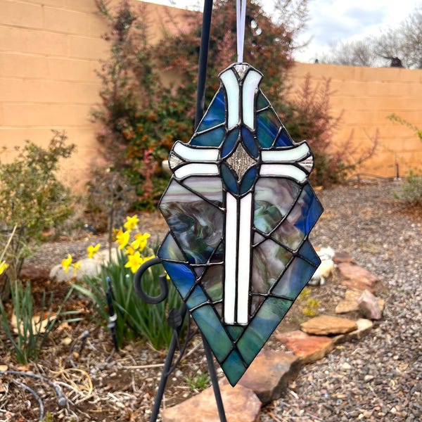 Old World Cross Diamond Stained Glass Pattern - Etsy