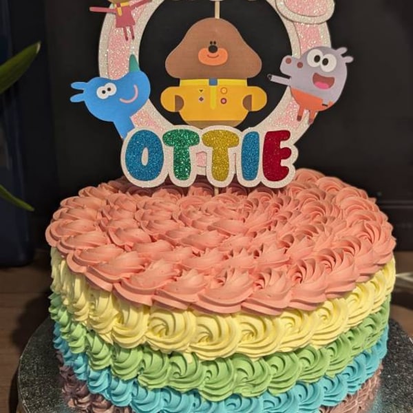 Hey Duggee Cake Topper With Name and Age - Etsy UK