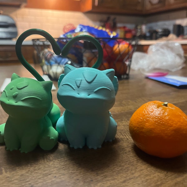 Lovey Dovey Bulbasaur & Ivysaur Cake Topper: Valentine Wedding Decor ...