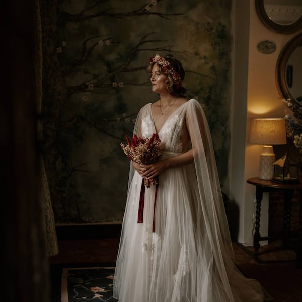 EMILY Pleated Wedding Cape Veil With Sleeves, Two in One Bridal Cape ...