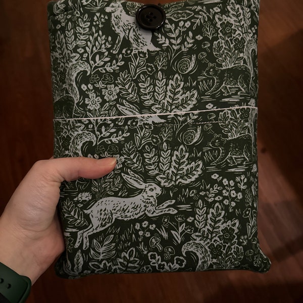 Rifle Paper Co Book Sleeve, Padded Book Sleeve, Wildwood Rabbit Green ...