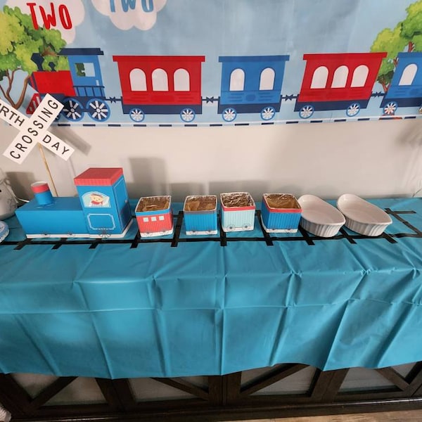 Train Birthday Party Centerpiece : A DIY Craft Printable for Your Train ...