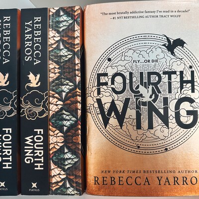 A Court of Thorns and Roses ACOTAR Box Set With Custom Spray - Etsy ...