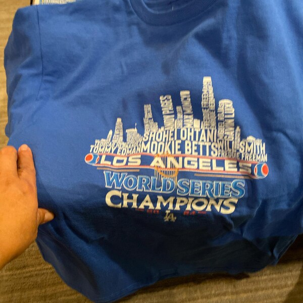 Chicago Football Team 23 Player Roster, Chicago City Skyline Shirt - Etsy