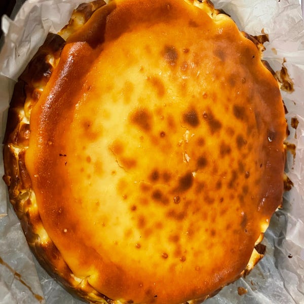 6 Homemade Muffins Cupcakes Spanish Burnt Basque Cheesecake - San ...