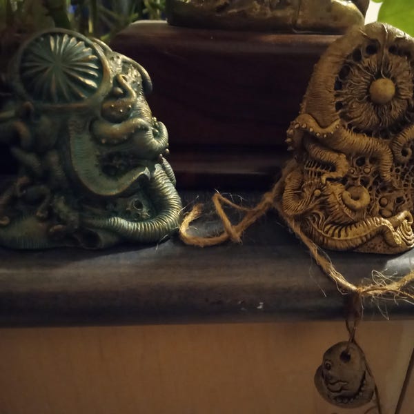 Cthulhu Myth Altar.h.p.lovecraft .bone Painted Ver. - Etsy